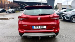 Sarkans Hyundai Tucson 2017 Tallina, ar dzinēja tilpumu 1.60 L un nobraukumu 115 tūkst. km par 13900 €, foto 10 vietnē AUTOMOTO.COM.LV