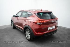Sarkans Hyundai Tucson 2017 Tallina, ar dzinēja tilpumu 1.70 L un nobraukumu 257 tūkst. km par 10999 €, foto 8 vietnē AUTOMOTO.COM.LV
