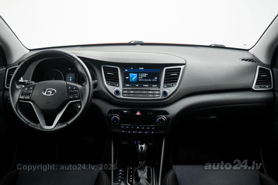 Sarkans Hyundai Tucson 2017 Tallina, ar dzinēja tilpumu 1.70 L un nobraukumu 257 tūkst. km par 10999 €, foto 14 vietnē AUTOMOTO.COM.LV