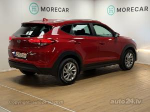 Sarkans Hyundai Tucson 2018 Tallina, ar dzinēja tilpumu 1.70 L un nobraukumu 165 tūkst. km par 10900 €, foto 3 vietnē AUTOMOTO.COM.LV