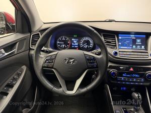 Sarkans Hyundai Tucson 2018 Tallina, ar dzinēja tilpumu 1.70 L un nobraukumu 165 tūkst. km par 10900 €, foto 13 vietnē AUTOMOTO.COM.LV