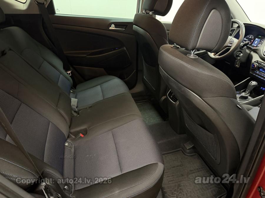 Sarkans Hyundai Tucson 2018 Tallina, ar dzinēja tilpumu 1.70 L un nobraukumu 165 tūkst. km par 10900 €, foto 17 vietnē AUTOMOTO.COM.LV