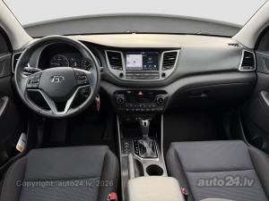 Sarkans Hyundai Tucson 2018 Pērnava, ar dzinēja tilpumu 1.70 L un nobraukumu 167 tūkst. km par 15900 €, foto 8 vietnē AUTOMOTO.COM.LV