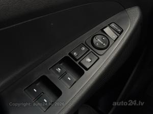 Sarkans Hyundai Tucson 2018 Pērnava, ar dzinēja tilpumu 1.70 L un nobraukumu 167 tūkst. km par 15900 €, foto 17 vietnē AUTOMOTO.COM.LV