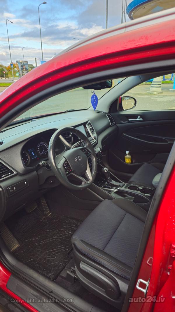 Sarkans Hyundai Tucson 2018 Hāpsalu, ar dzinēja tilpumu 1.70 L un nobraukumu 155 tūkst. km par 15800 €, foto 5 vietnē AUTOMOTO.COM.LV