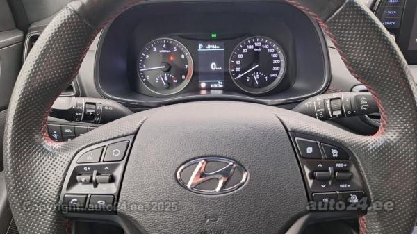 Red Hyundai Tucson 2020 in Paide, with an engine capacity of 1.60 L and mileage of 142 thousand km for 20000 €, photo 11 on AUTOMOTO.COM.LV