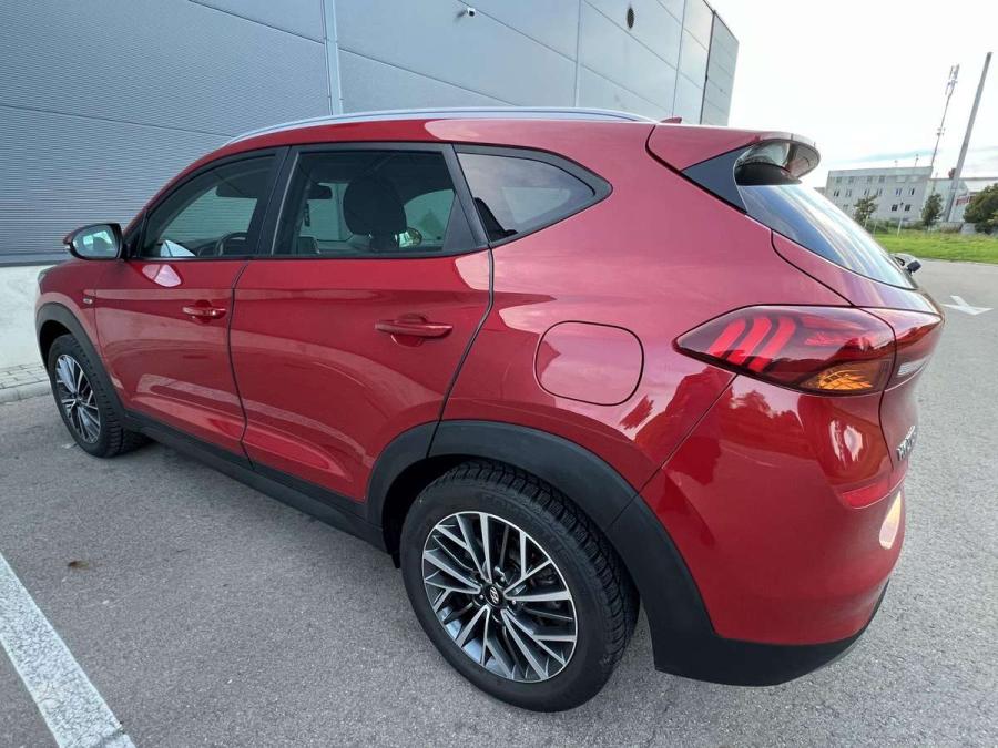 Sarkans Hyundai Tucson 2020 Telšiai, ar dzinēja tilpumu 1.60 L un nobraukumu 160 tūkst. km par 12499 €, foto 10 vietnē AUTOMOTO.COM.LV