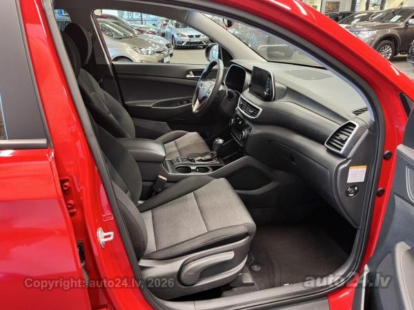 Red Hyundai Tucson 2021 in Tallinn, with an engine capacity of 1.60 L and mileage of 165 thousand km for 17900 €, photo 5 on AUTOMOTO.COM.LV
