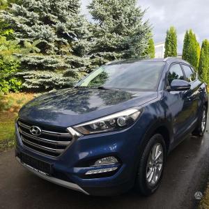 Violet Hyundai Tucson 2018 in Utena, with an engine capacity of 2.00 L and mileage of 191 thousand km for 12200 €, photo  on AUTOMOTO.COM.LV