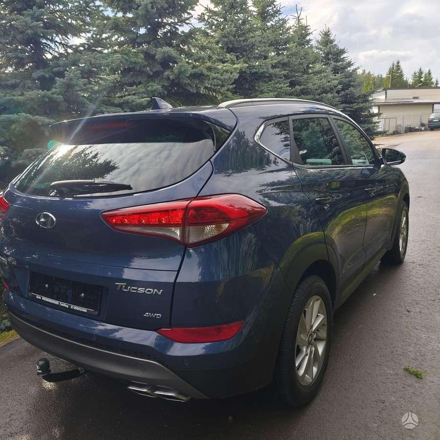Violet Hyundai Tucson 2018 in Utena, with an engine capacity of 2.00 L and mileage of 191 thousand km for 12200 €, photo 5 on AUTOMOTO.COM.LV