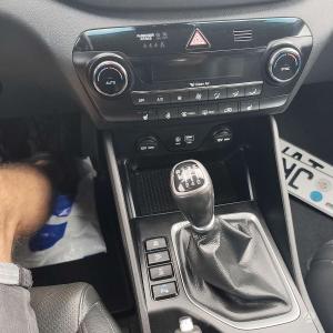 Violet Hyundai Tucson 2018 in Utena, with an engine capacity of 2.00 L and mileage of 191 thousand km for 12200 €, photo 15 on AUTOMOTO.COM.LV