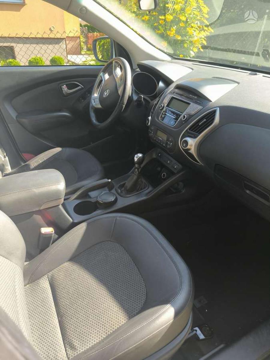 Balts Hyundai Tucson 2011 Kauņa, ar dzinēja tilpumu 1.69 L un nobraukumu 298 tūkst. km par 4600 €, foto 7 vietnē AUTOMOTO.COM.LV