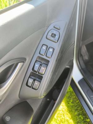 Balts Hyundai Tucson 2011 Kauņa, ar dzinēja tilpumu 1.69 L un nobraukumu 298 tūkst. km par 4600 €, foto 10 vietnē AUTOMOTO.COM.LV