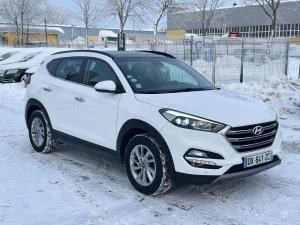 White Hyundai Tucson 2015 in Klaipeda, with an engine capacity of 1.69 L and mileage of 126 thousand km for 12999 €, photo 2 on AUTOMOTO.COM.LV