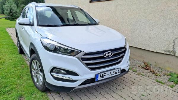 Balts Hyundai Tucson 2015 Liepāja, ar dzinēja tilpumu 1.70 L un nobraukumu 234 tūkst. km par 8900 €, foto 1 vietnē AUTOMOTO.COM.LV
