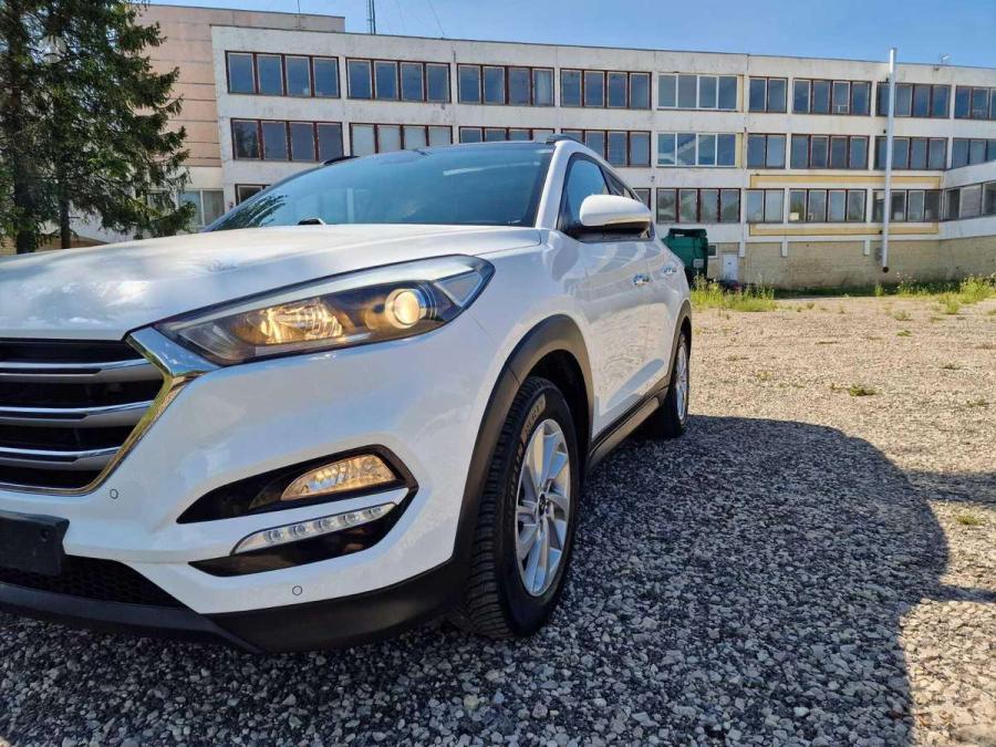 Balts Hyundai Tucson 2015 Panevēža, ar dzinēja tilpumu 1.70 L un nobraukumu 238 tūkst. km par 7999 €, foto 7 vietnē AUTOMOTO.COM.LV