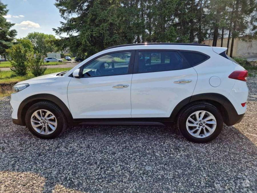 Balts Hyundai Tucson 2015 Panevēža, ar dzinēja tilpumu 1.70 L un nobraukumu 238 tūkst. km par 7999 €, foto 8 vietnē AUTOMOTO.COM.LV