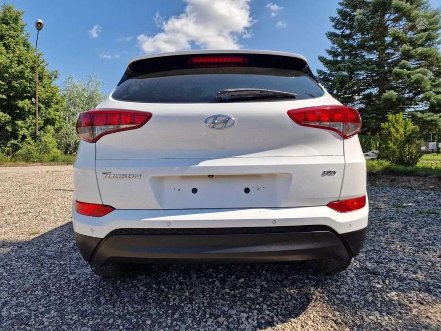 Balts Hyundai Tucson 2015 Panevēža, ar dzinēja tilpumu 1.70 L un nobraukumu 238 tūkst. km par 7999 €, foto 13 vietnē AUTOMOTO.COM.LV