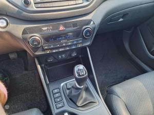 Balts Hyundai Tucson 2015 Panevēža, ar dzinēja tilpumu 1.70 L un nobraukumu 238 tūkst. km par 7999 €, foto 35 vietnē AUTOMOTO.COM.LV