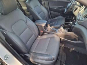 Balts Hyundai Tucson 2015 Panevēža, ar dzinēja tilpumu 1.70 L un nobraukumu 238 tūkst. km par 7999 €, foto 41 vietnē AUTOMOTO.COM.LV