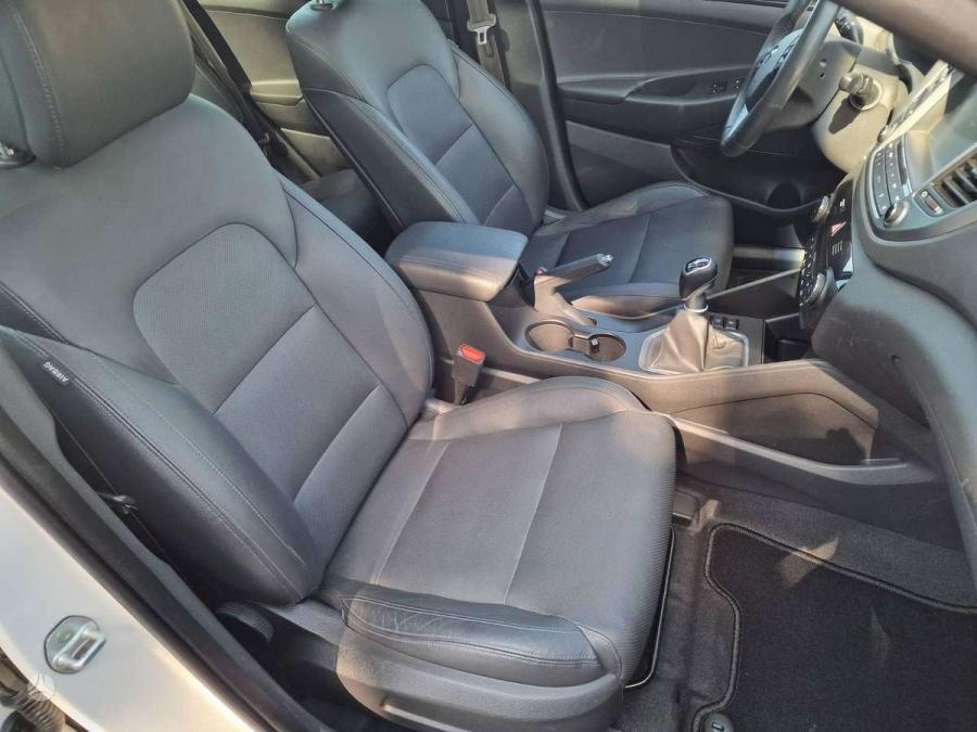 Balts Hyundai Tucson 2015 Panevēža, ar dzinēja tilpumu 1.70 L un nobraukumu 238 tūkst. km par 7999 €, foto 41 vietnē AUTOMOTO.COM.LV