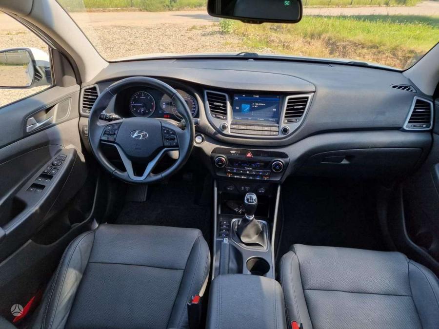 Balts Hyundai Tucson 2015 Panevēža, ar dzinēja tilpumu 1.70 L un nobraukumu 238 tūkst. km par 7999 €, foto 45 vietnē AUTOMOTO.COM.LV