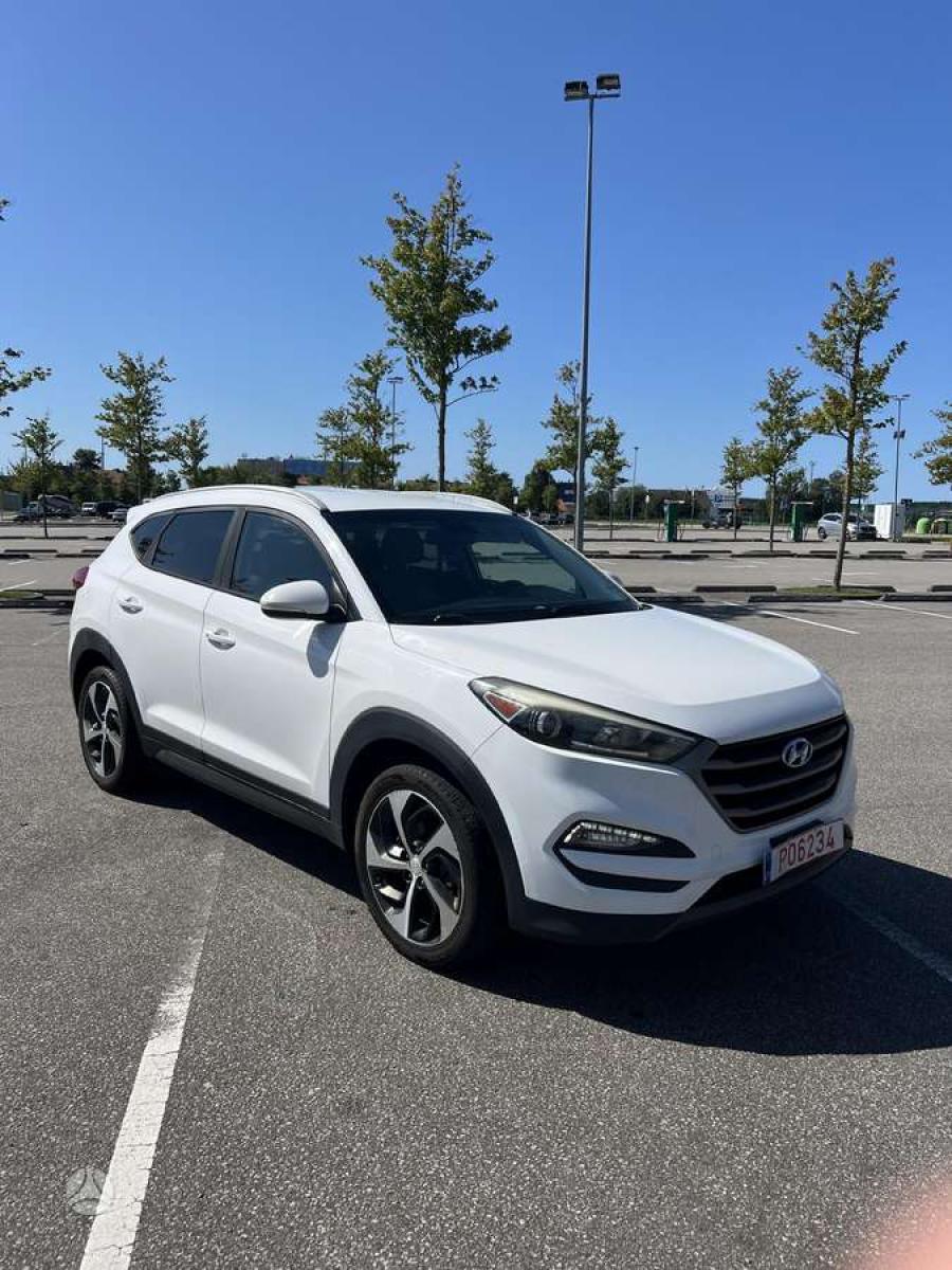 White Hyundai Tucson 2016 in Klaipeda, with an engine capacity of 1.60 L and mileage of 234 thousand km for 9400 €, photo 1 on AUTOMOTO.COM.LV