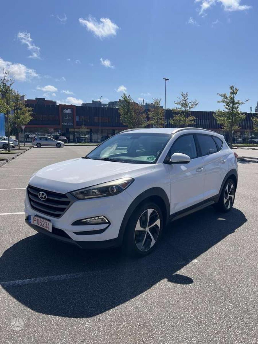 White Hyundai Tucson 2016 in Klaipeda, with an engine capacity of 1.60 L and mileage of 234 thousand km for 9400 €, photo 6 on AUTOMOTO.COM.LV