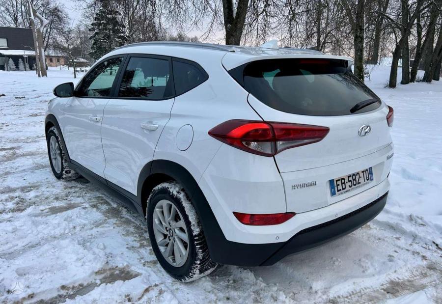 Balts Hyundai Tucson 2016 Tauragė, ar dzinēja tilpumu 1.69 L un nobraukumu 210 tūkst. km par 9400 €, foto 2 vietnē AUTOMOTO.COM.LV