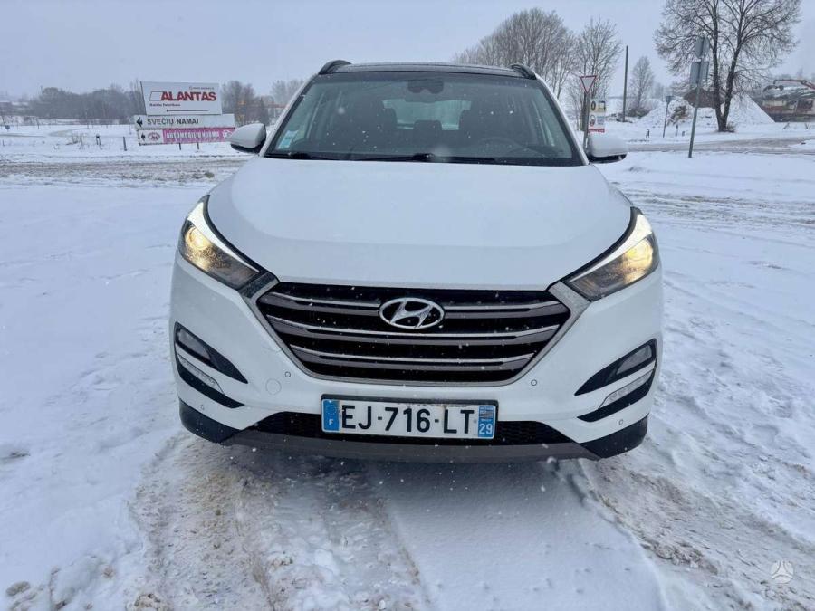 Balts Hyundai Tucson 2016 Tauragė, ar dzinēja tilpumu 1.69 L un nobraukumu 250 tūkst. km par 9600 €, foto 2 vietnē AUTOMOTO.COM.LV