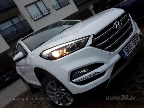 Balts Hyundai Tucson 2016 Tallina, ar dzinēja tilpumu 1.60 L un nobraukumu 141 tūkst. km par 11900 €, foto 1 vietnē AUTOMOTO.COM.LV