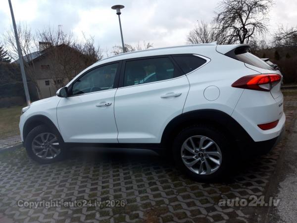 Balts Hyundai Tucson 2016 Tallina, ar dzinēja tilpumu 1.60 L un nobraukumu 141 tūkst. km par 11900 €, foto 8 vietnē AUTOMOTO.COM.LV