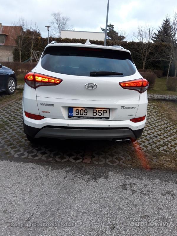 Balts Hyundai Tucson 2016 Tallina, ar dzinēja tilpumu 1.60 L un nobraukumu 141 tūkst. km par 11900 €, foto 9 vietnē AUTOMOTO.COM.LV
