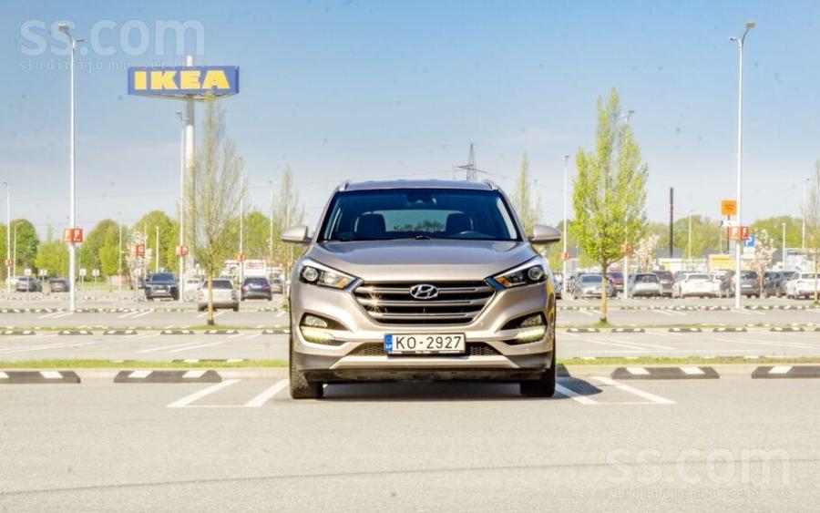 Balts Hyundai Tucson 2016 Rīga, ar dzinēja tilpumu 1.60 L un nobraukumu 138 tūkst. km par 11990 €, foto 4 vietnē AUTOMOTO.COM.LV