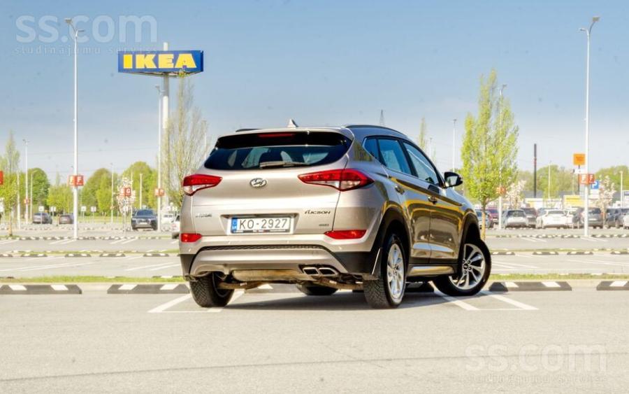 Balts Hyundai Tucson 2016 Rīga, ar dzinēja tilpumu 1.60 L un nobraukumu 138 tūkst. km par 11990 €, foto 7 vietnē AUTOMOTO.COM.LV