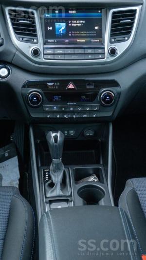 Balts Hyundai Tucson 2016 Rīga, ar dzinēja tilpumu 1.60 L un nobraukumu 138 tūkst. km par 11990 €, foto 14 vietnē AUTOMOTO.COM.LV