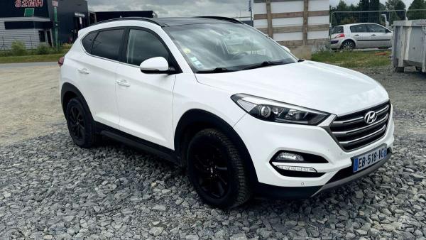 Balts Hyundai Tucson 2016 Tauragė, ar dzinēja tilpumu 1.69 L un nobraukumu 241 tūkst. km par 8600 €, foto 2 vietnē AUTOMOTO.COM.LV