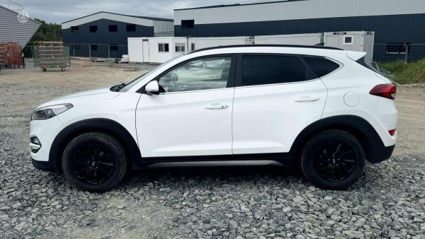 Balts Hyundai Tucson 2016 Tauragė, ar dzinēja tilpumu 1.69 L un nobraukumu 241 tūkst. km par 8600 €, foto 5 vietnē AUTOMOTO.COM.LV