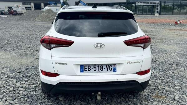 Balts Hyundai Tucson 2016 Tauragė, ar dzinēja tilpumu 1.69 L un nobraukumu 241 tūkst. km par 8600 €, foto 7 vietnē AUTOMOTO.COM.LV