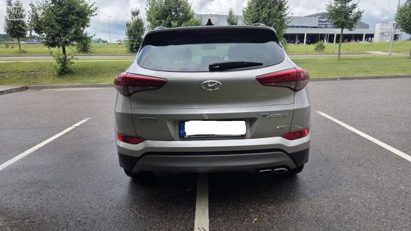 Balts Hyundai Tucson 2016 Viļņa, ar dzinēja tilpumu 1.60 L un nobraukumu 90 tūkst. km par 17400 €, foto 5 vietnē AUTOMOTO.COM.LV
