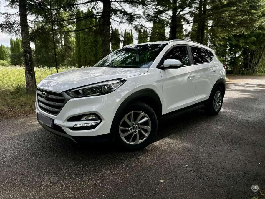 Balts Hyundai Tucson 2016 Tauragė, ar dzinēja tilpumu 1.69 L un nobraukumu 210 tūkst. km par 8900 €, foto 1 vietnē AUTOMOTO.COM.LV