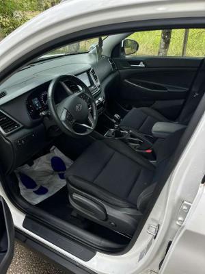 Balts Hyundai Tucson 2016 Tauragė, ar dzinēja tilpumu 1.69 L un nobraukumu 210 tūkst. km par 8900 €, foto 10 vietnē AUTOMOTO.COM.LV