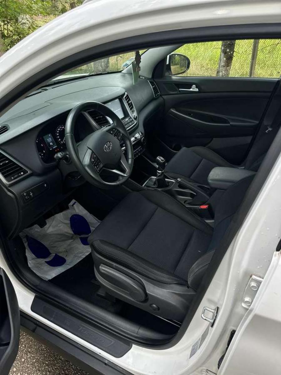Balts Hyundai Tucson 2016 Tauragė, ar dzinēja tilpumu 1.69 L un nobraukumu 210 tūkst. km par 8900 €, foto 10 vietnē AUTOMOTO.COM.LV