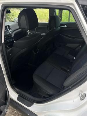 Balts Hyundai Tucson 2016 Tauragė, ar dzinēja tilpumu 1.69 L un nobraukumu 210 tūkst. km par 8900 €, foto 11 vietnē AUTOMOTO.COM.LV