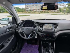 White Hyundai Tucson 2016 in Taurage, with an engine capacity of 1.69 L and mileage of 137 thousand km for 10500 €, photo 11 on AUTOMOTO.COM.LV