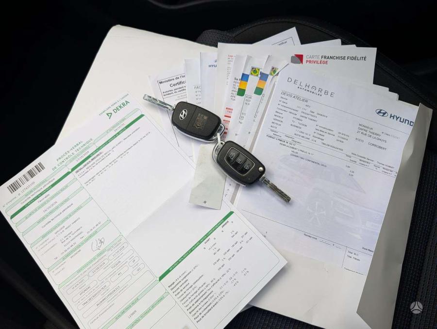 White Hyundai Tucson 2016 in Taurage, with an engine capacity of 1.69 L and mileage of 137 thousand km for 10500 €, photo 19 on AUTOMOTO.COM.LV