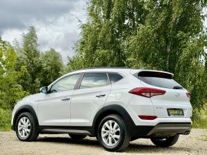 Balts Hyundai Tucson 2016 Šauļi, ar dzinēja tilpumu 2.00 L un nobraukumu 179 tūkst. km par 14999 €, foto 4 vietnē AUTOMOTO.COM.LV