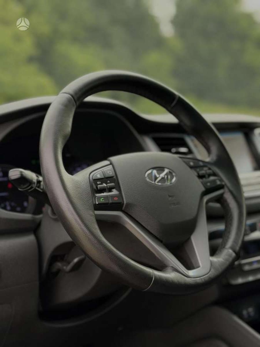 Balts Hyundai Tucson 2016 Šauļi, ar dzinēja tilpumu 2.00 L un nobraukumu 179 tūkst. km par 14999 €, foto 25 vietnē AUTOMOTO.COM.LV