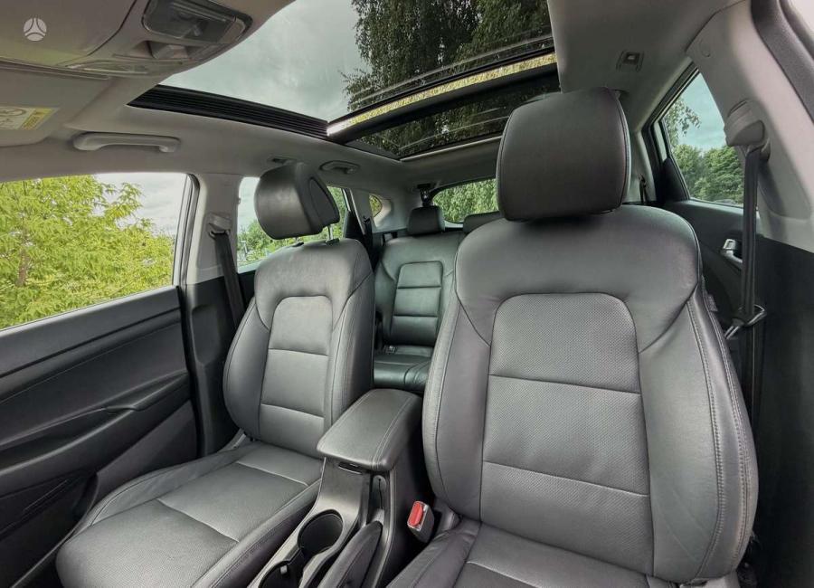 Balts Hyundai Tucson 2016 Šauļi, ar dzinēja tilpumu 2.00 L un nobraukumu 179 tūkst. km par 14999 €, foto 28 vietnē AUTOMOTO.COM.LV