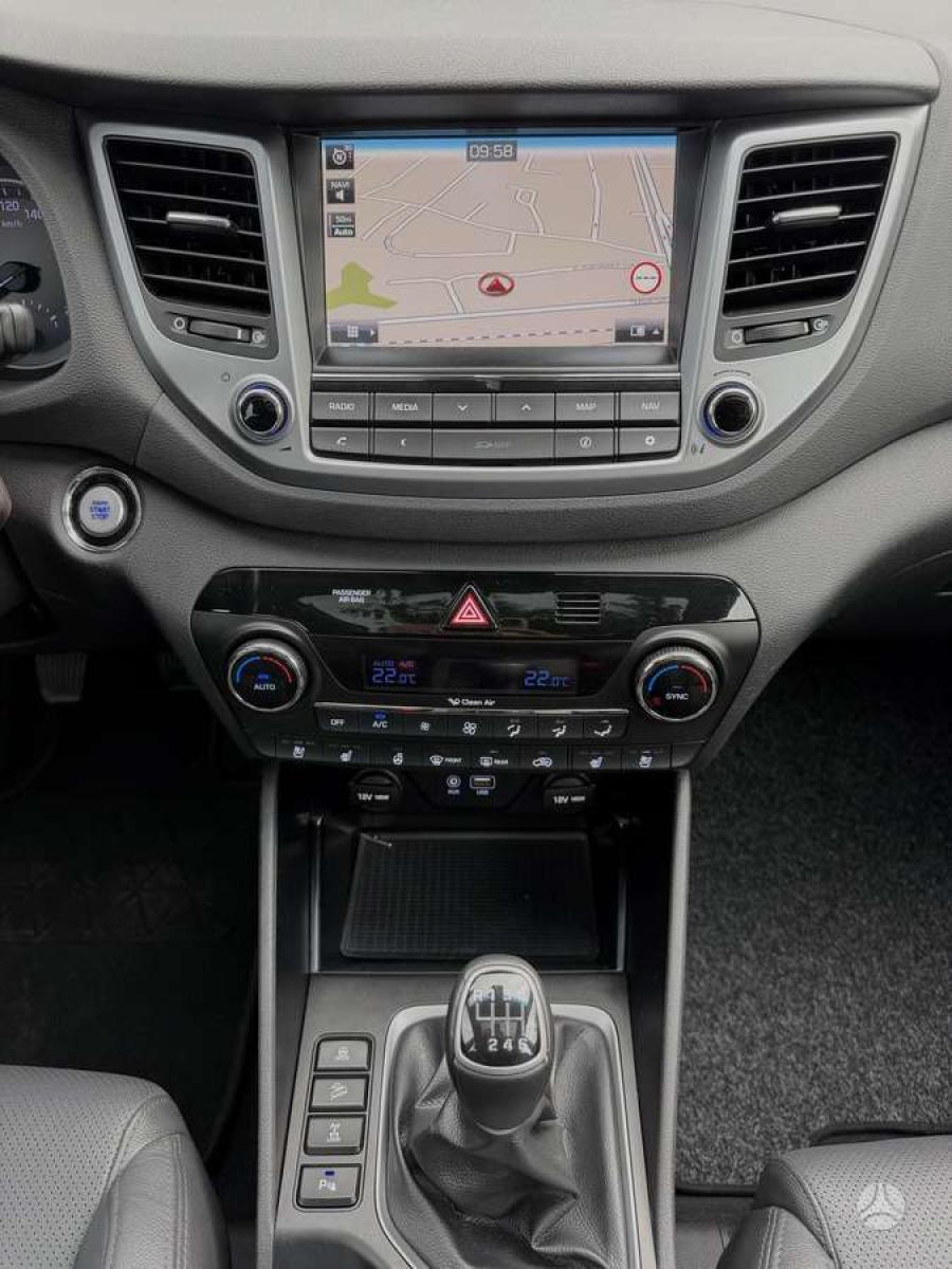 Balts Hyundai Tucson 2016 Šauļi, ar dzinēja tilpumu 2.00 L un nobraukumu 179 tūkst. km par 14999 €, foto 41 vietnē AUTOMOTO.COM.LV